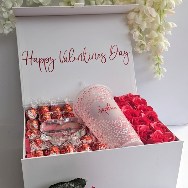 Romantic Gift - 60+ Gift Ideas for 2024