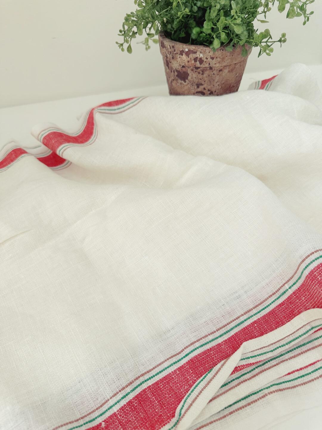 Antique Linen Woven Toweling - Creamy White With Turkey Red Trim ...