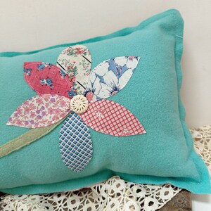 Vintage Quilt DAISY Porch Pillow Classic American Farmhouse Style ...