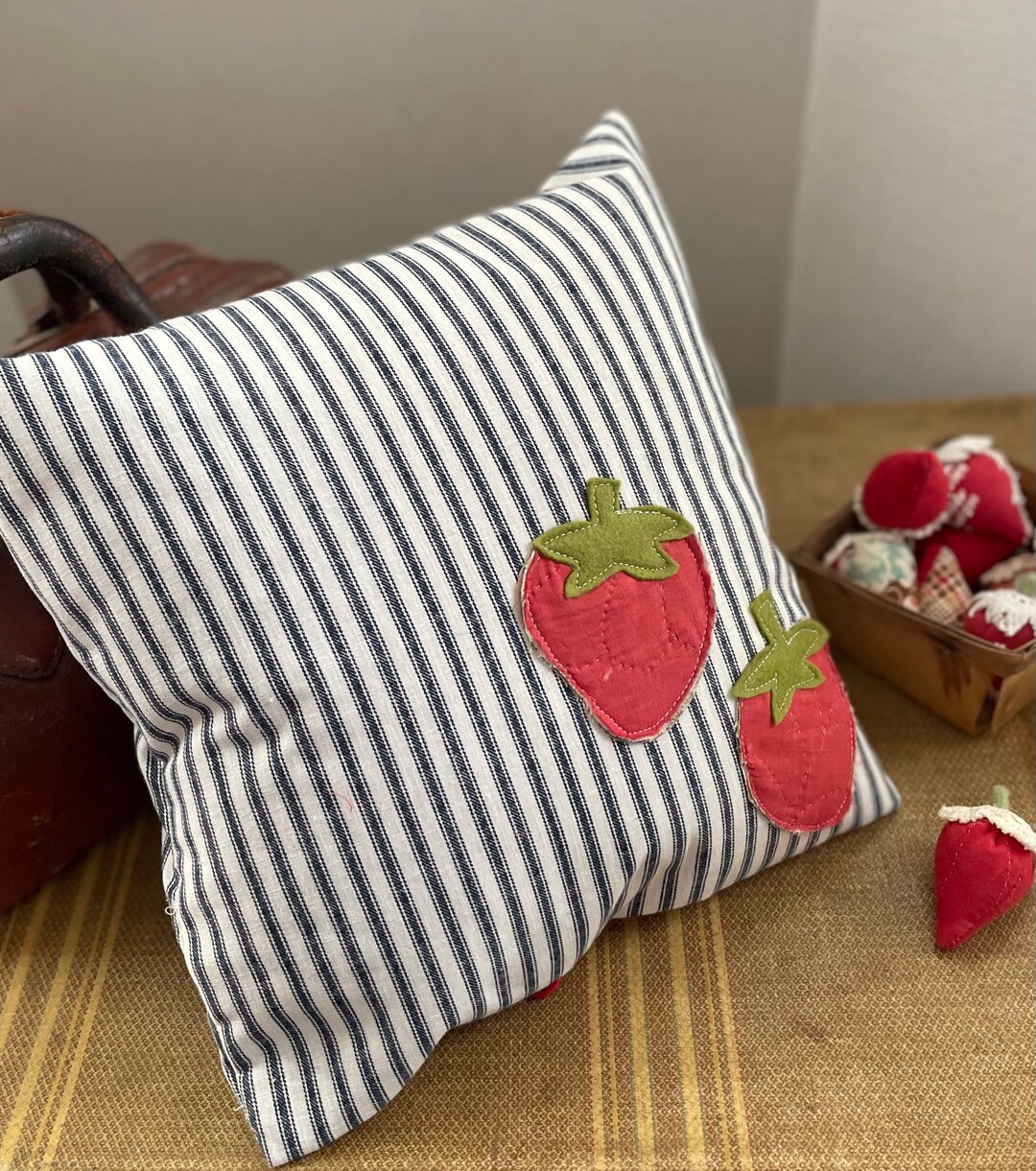 Vintage STRAWBERRY Pillow - Antique RED Quilt Strawberries - Wool Felt ...