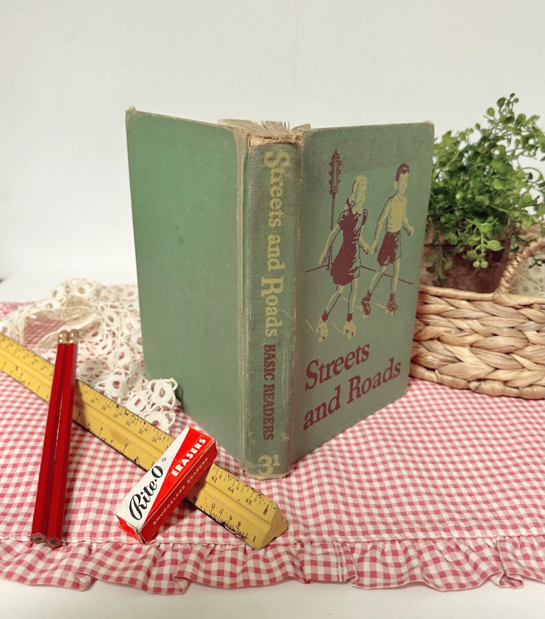 Vintage 1940s Early Reader Primer STREETS & ROADS - Scott Foresman and ...
