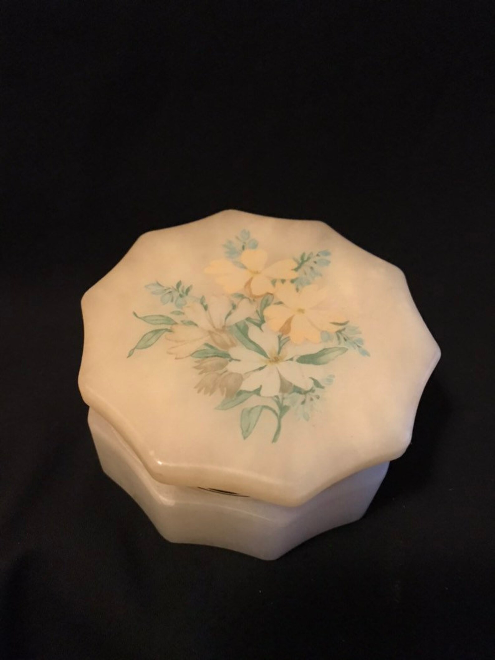 Genuine Alabaster Hand Carved Made in Italy Trinket Box | Etsy