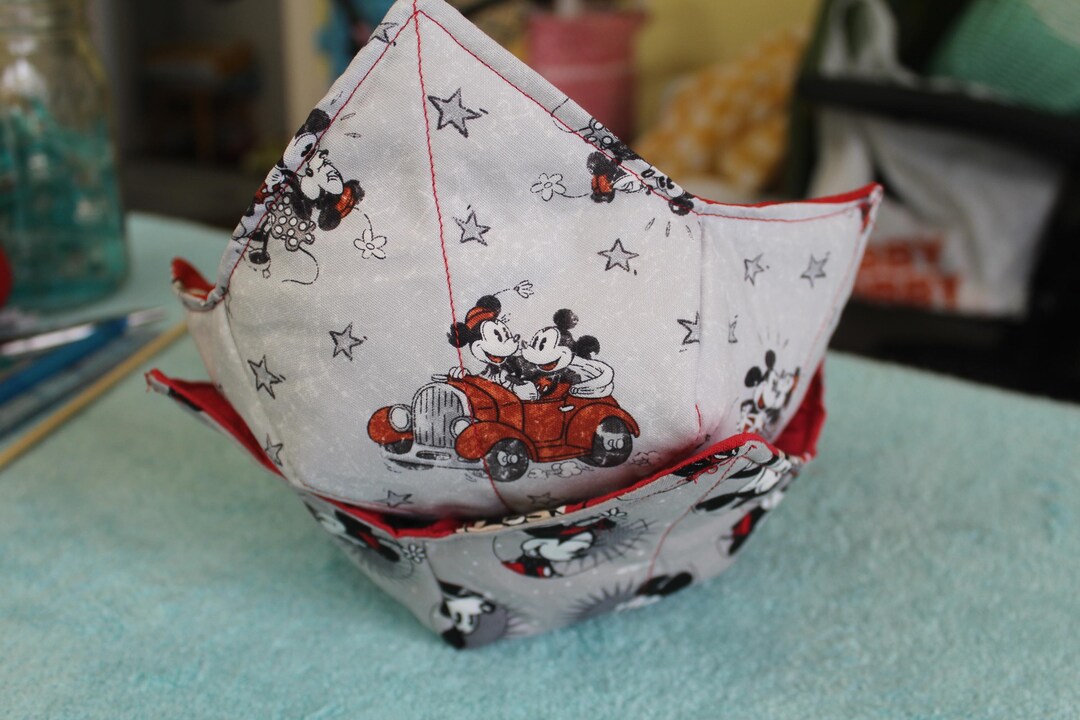 2 Mickey Mouse, Minnie Mouse, Disney, 10-inch Microwave Bowl Cozy Set ...