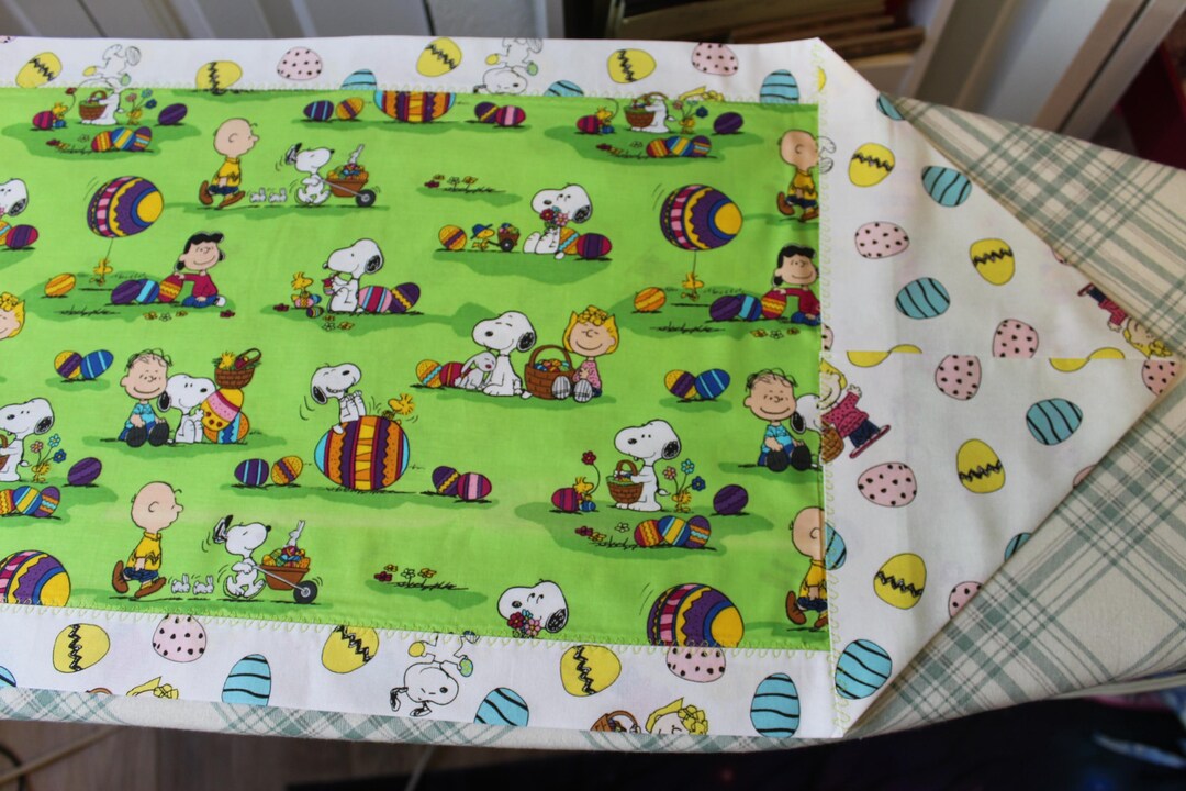Snoopy, Peanuts, Charlie Brown, Easter, Table Runner , Topper 42 " Long ...