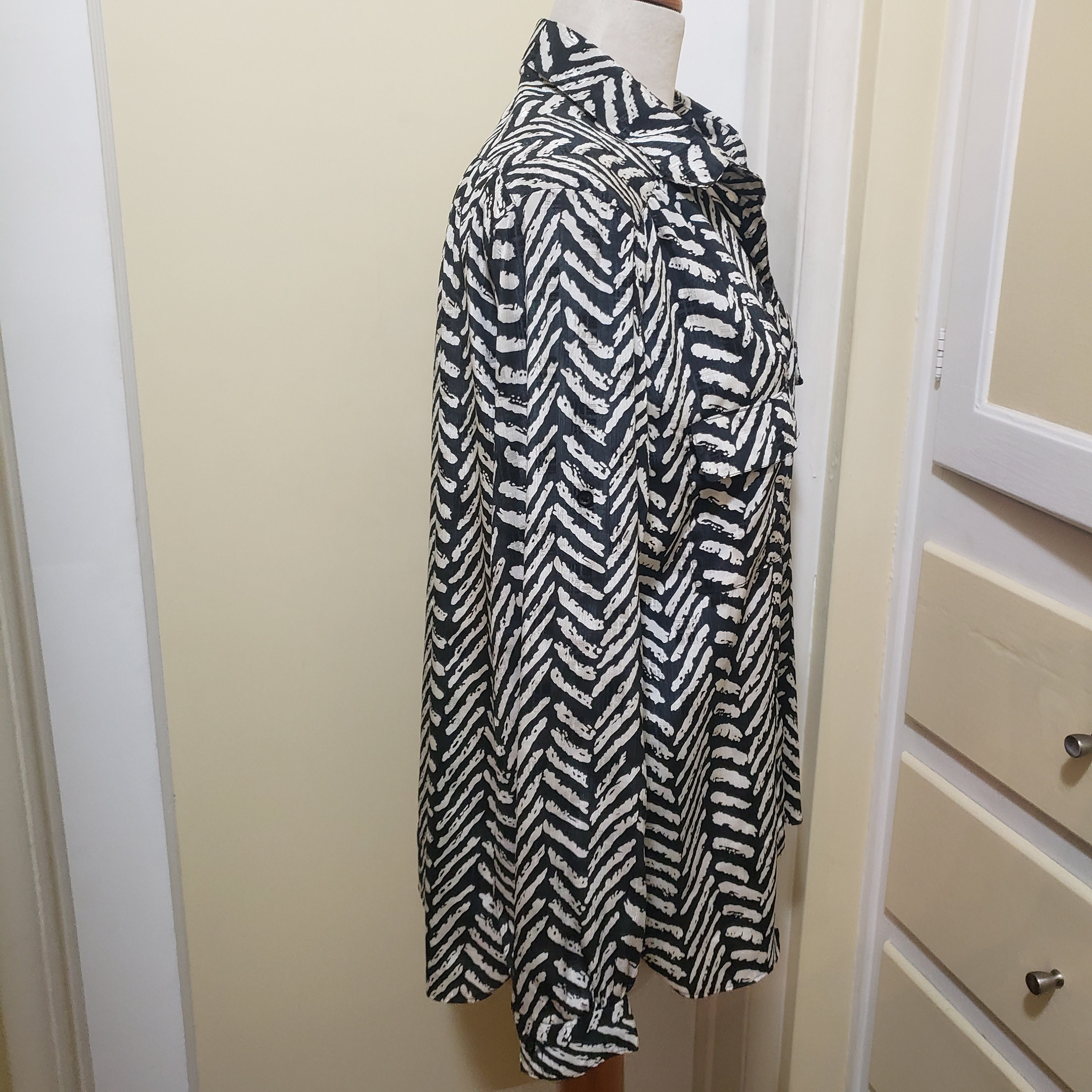 Vintage Blouse / Marie France / Blk & White / Oversized Blouse - Etsy