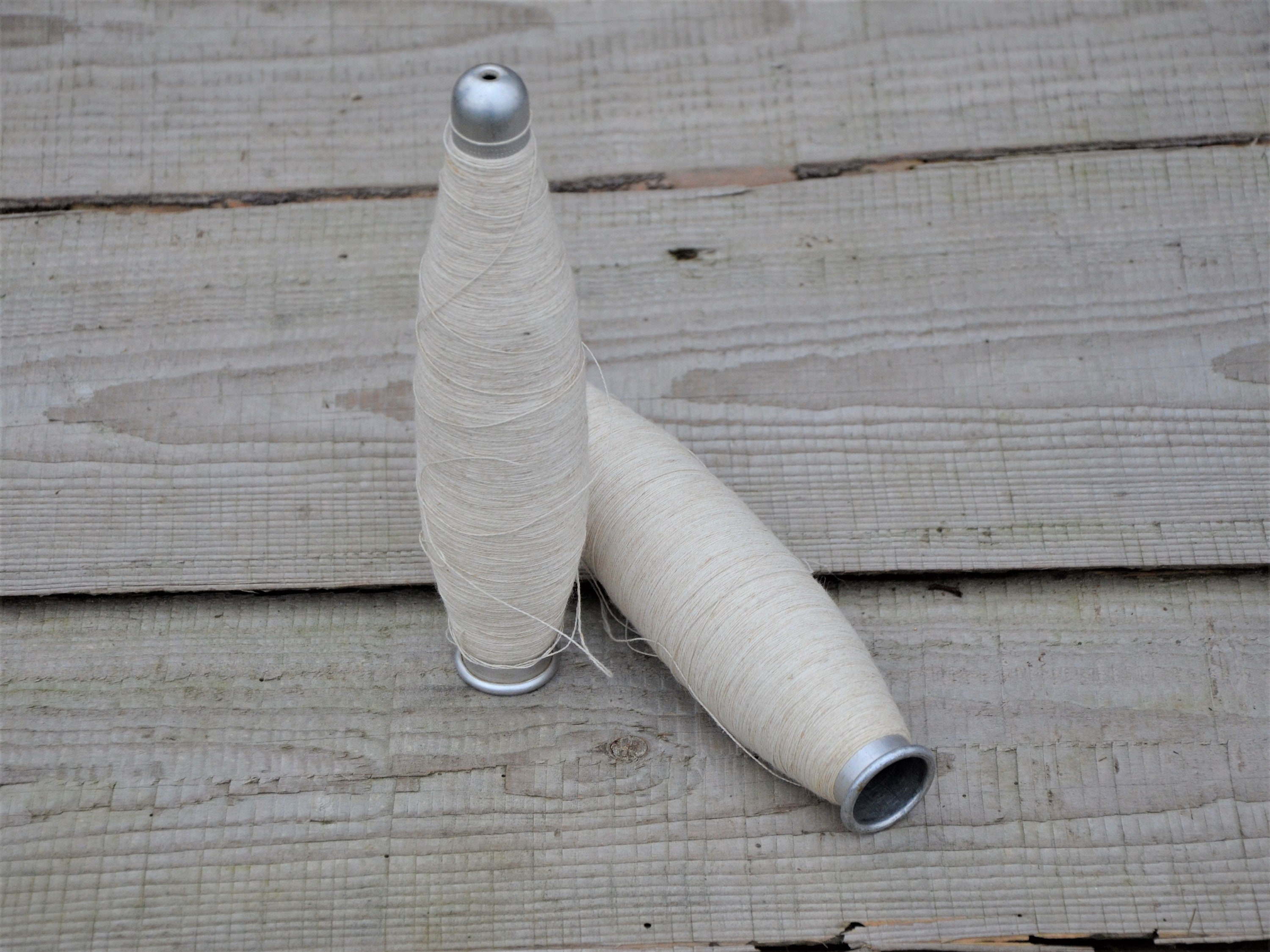 Set 2 Weaving Bobbins With Linen Yarn, Spinning Bobbins, Fiber Textile ...