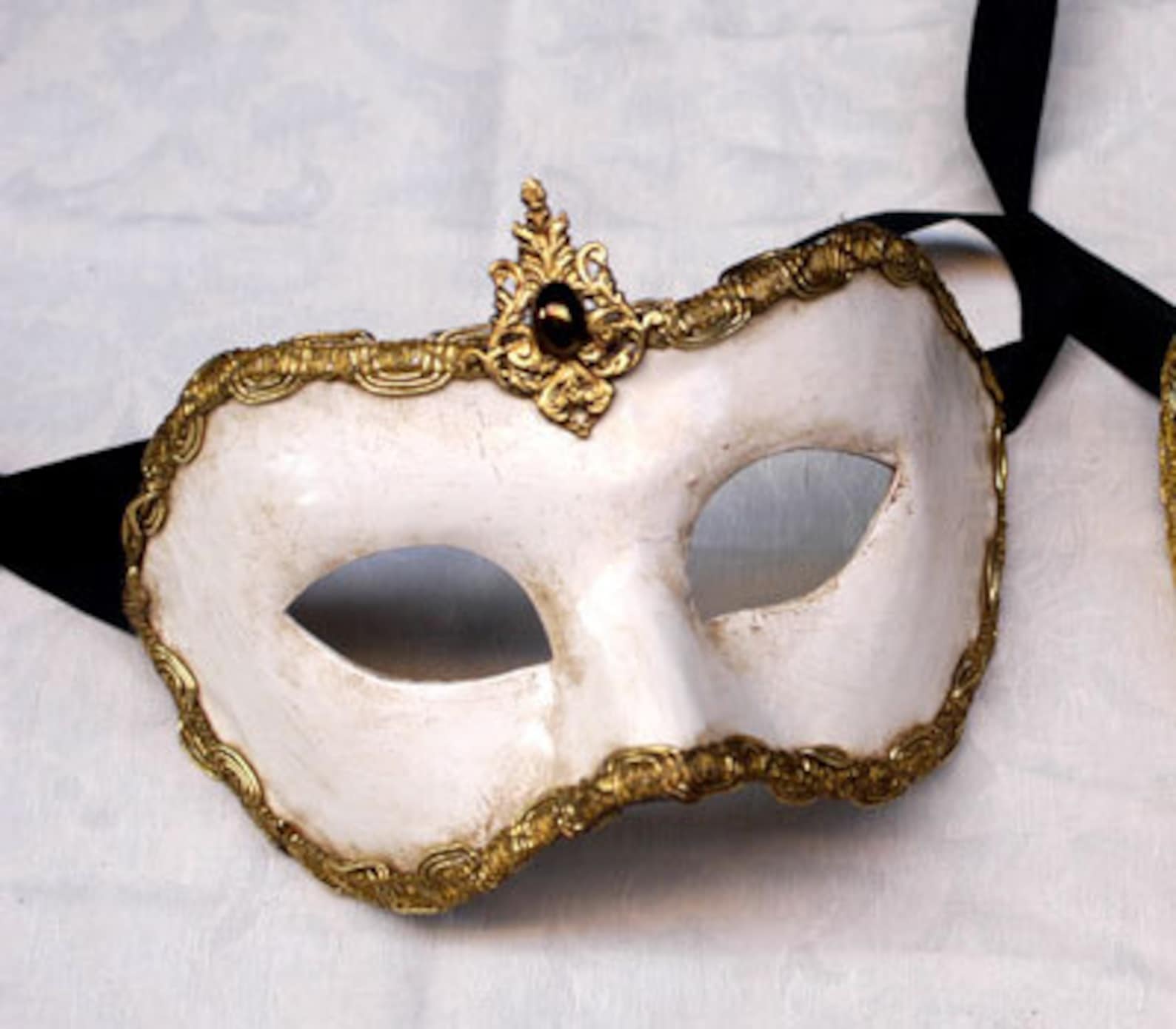 Traditional Venetian EYE Mask white black silver or gold | Etsy