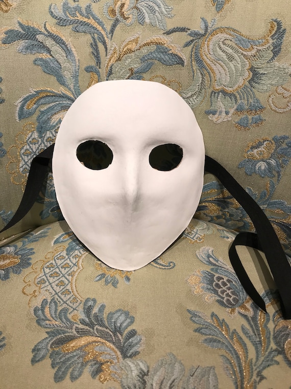Featureless Mask