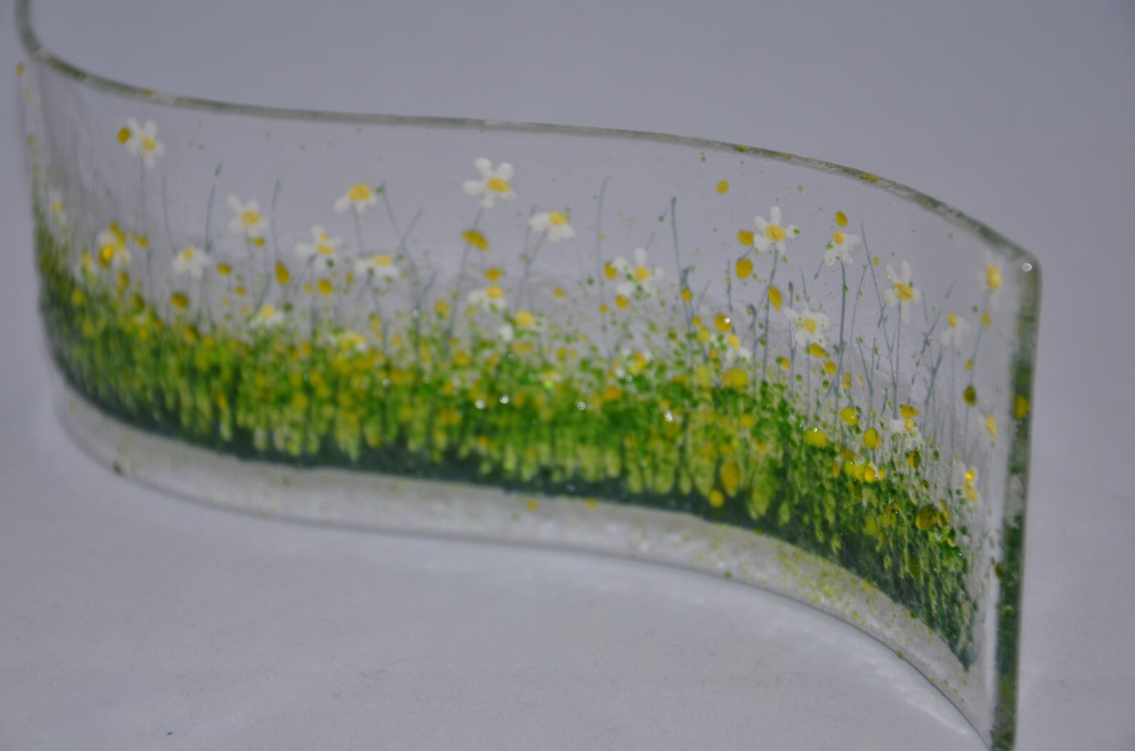Handcrafted Fused Glass Art - Daisy Wave - Etsy