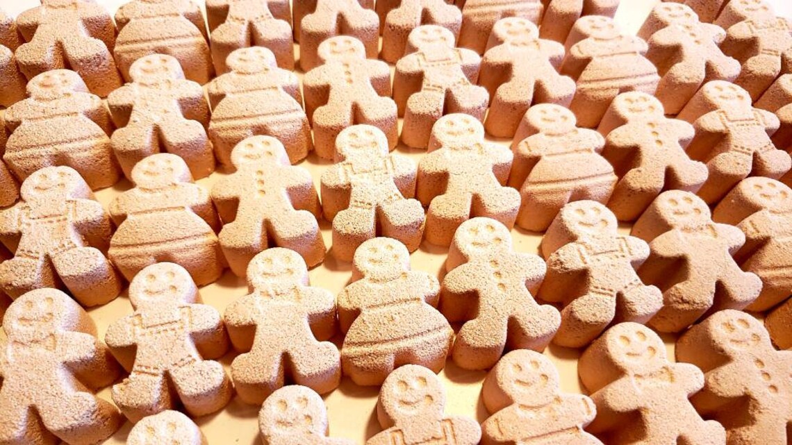Gingerbread Man Bath Bombs,stocking Stuffers,bath Bomb Gift Set ...