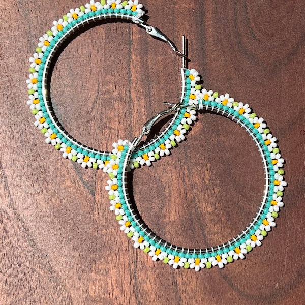 Daisy Beaded Earrings - Etsy