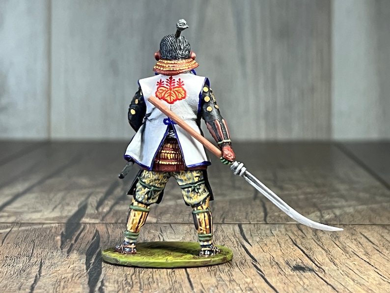 Handcrafted Resin Samurai Figurines: Japanese Warrior Miniatures - Etsy
