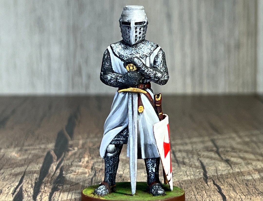 Knight Templar Figurine - Medieval Fantasy Decor, Limited Edition ...