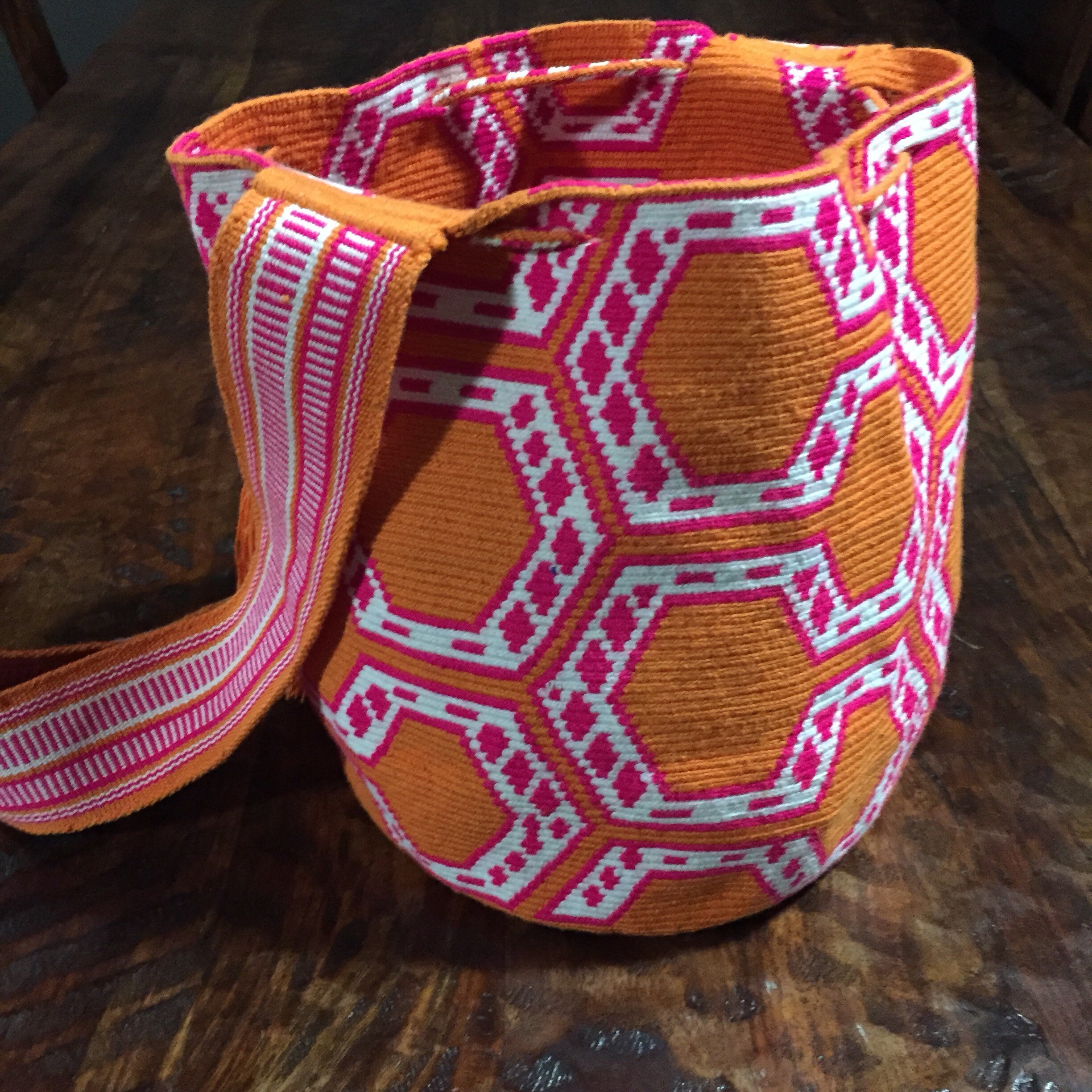 Authentic Wayuú Single Thread Mochila Bag from Colombia