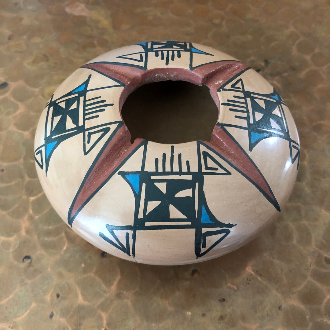 Mata Ortiz Olla by Yoli Rodriguez - Etsy