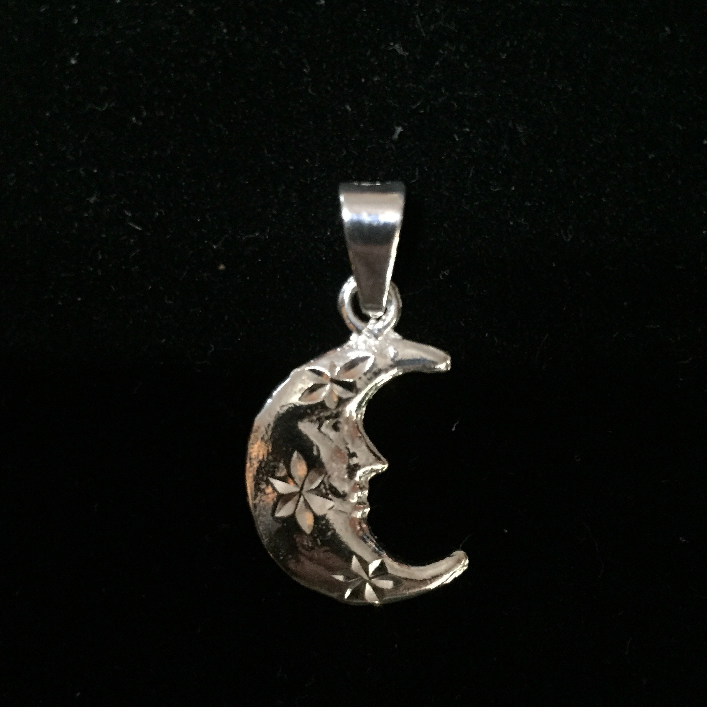 Sterling Silver Crescent Moon Pendant Sterling Silver Crescent Moon Pendant