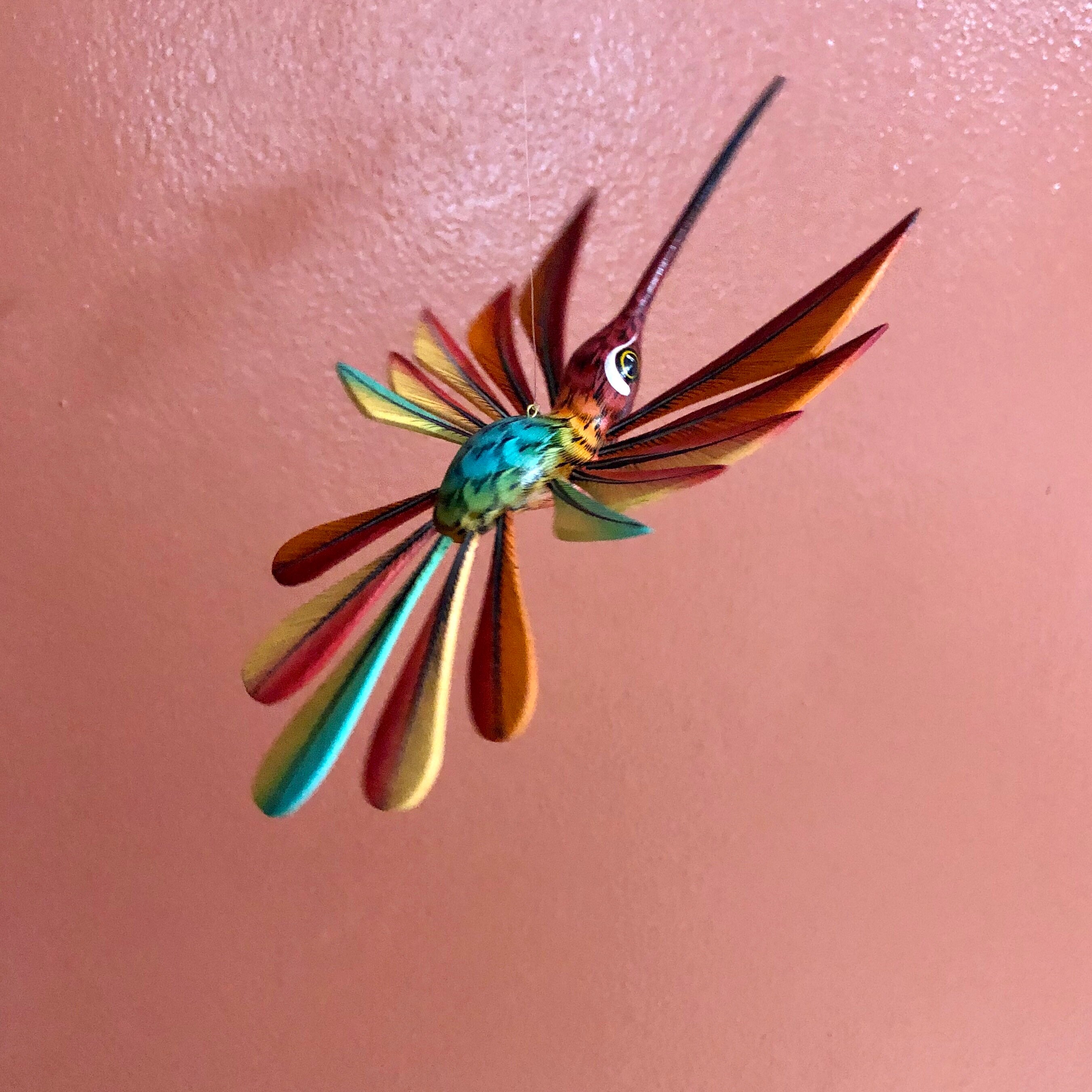 alebrije-red-hummingbird-by-roberto-and-esperanza-martinez-from-oaxaca-mexico