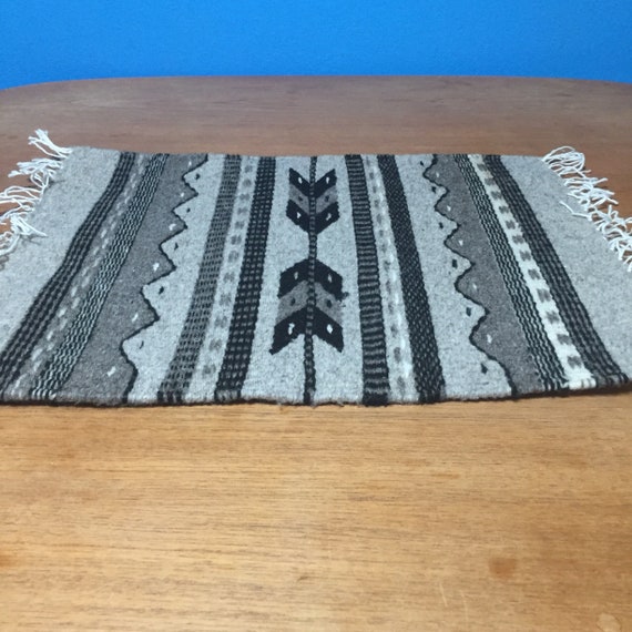 Zapotec Hand Woven Merino Wool Table Centerpiece 20 X - Etsy