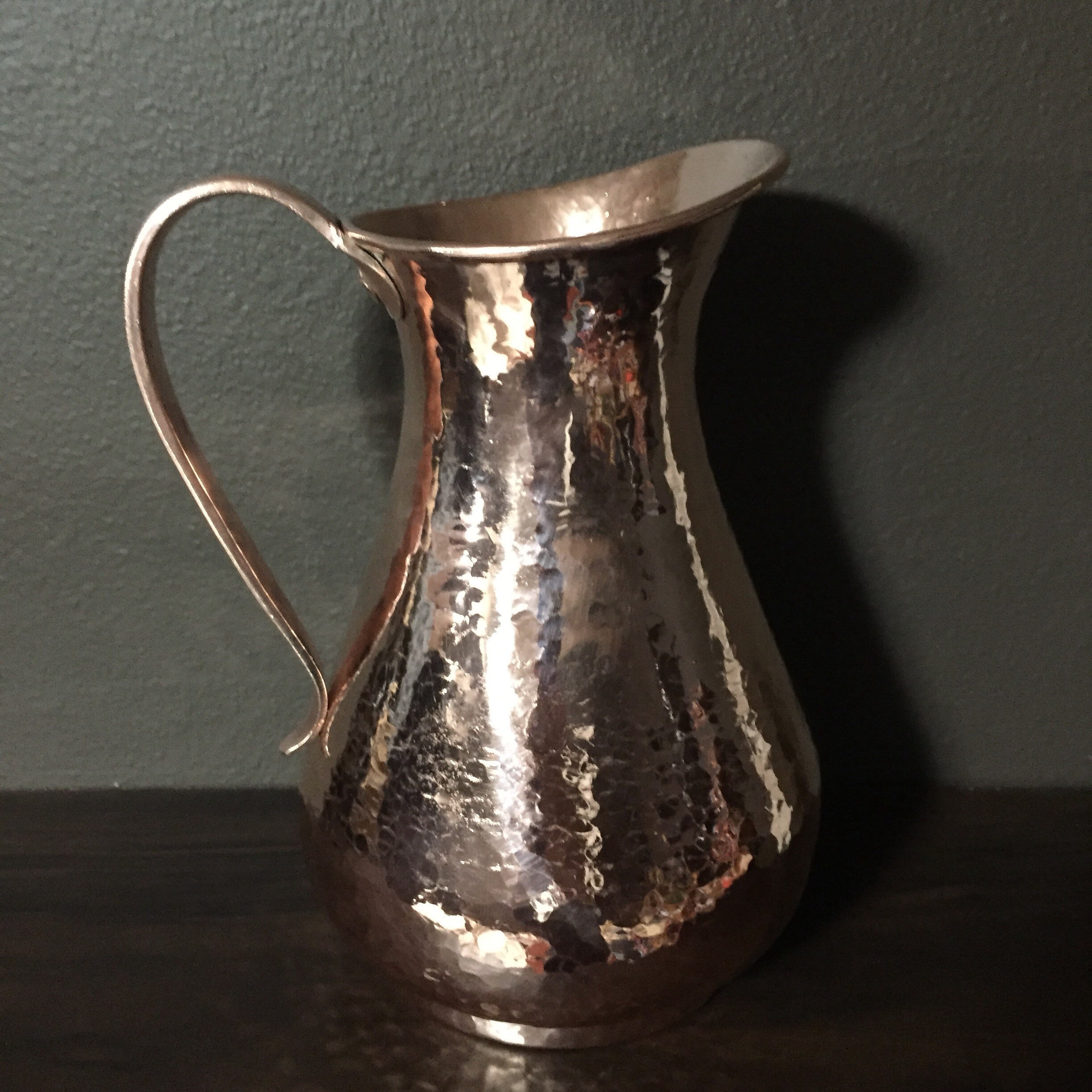 Pure Hammered Copper Pitcher - 2 Liters, 100% pure copper Pure Hammered Copper Pitcher - 2 Liters, 100% pure copper