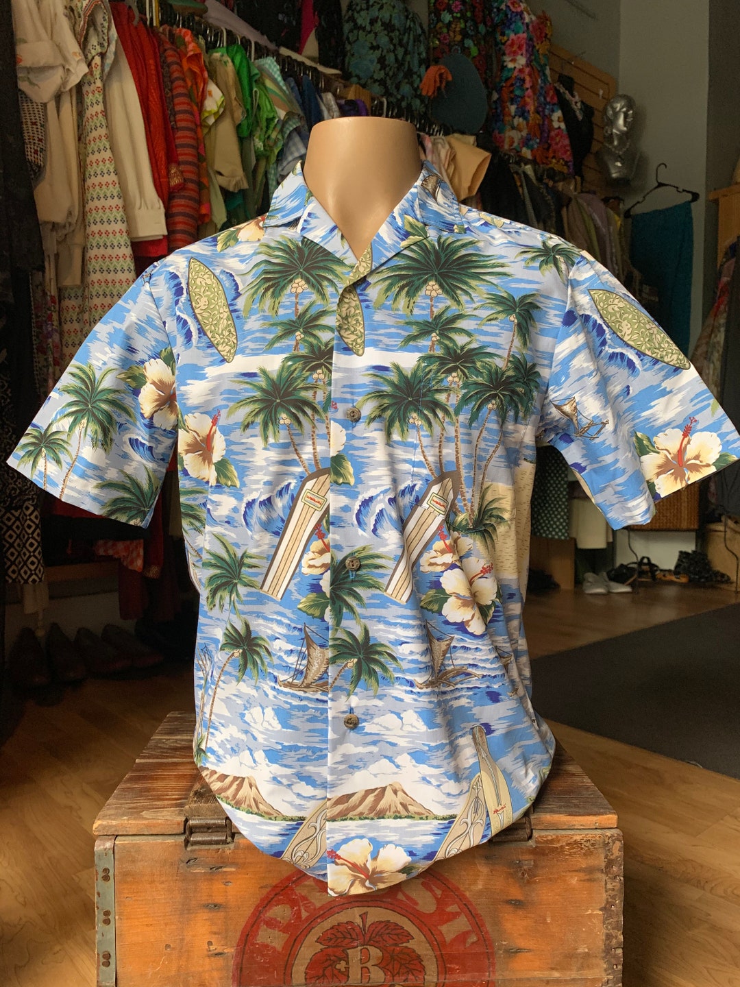 Vintage “royal Creations” Hawaiian Shirt - Etsy