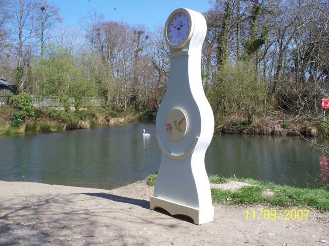 Bespoke Ply/mdf 'curvy Clock' - Etsy