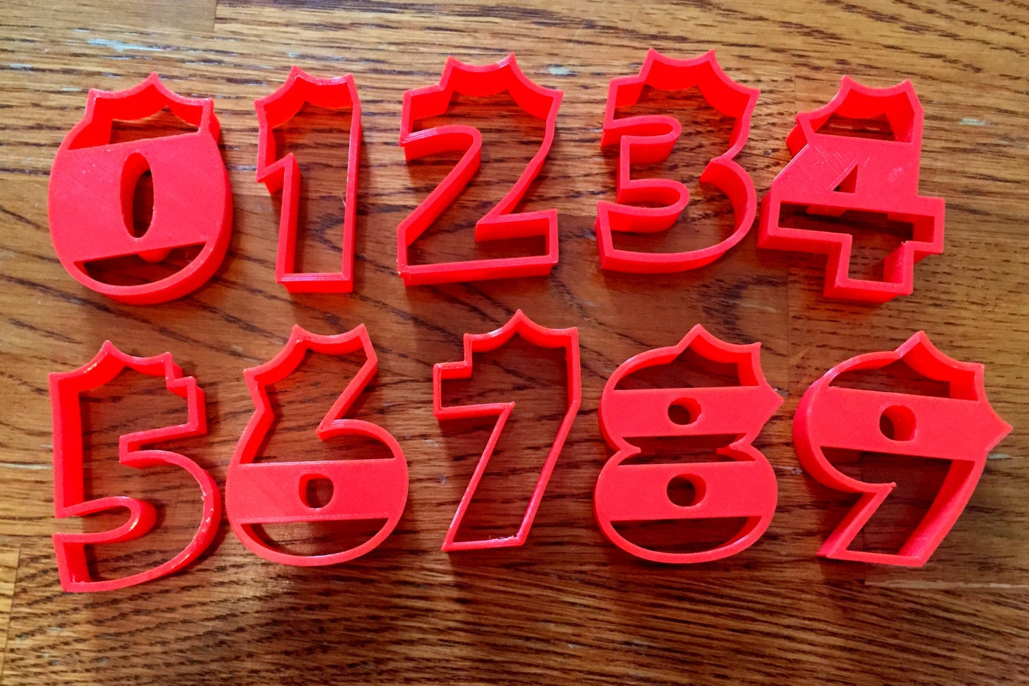 Number Zero With a Crown Cookie and Fondant Cutter - Etsy