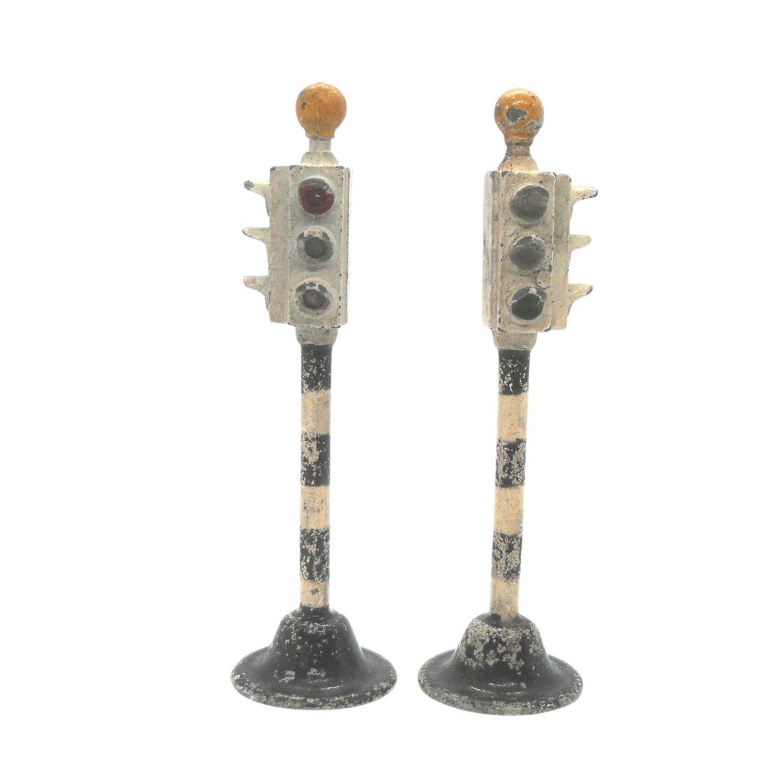 1950s Vintage Dinky 47c Pair of 2 Face Robot Traffic Lights. Toy ...