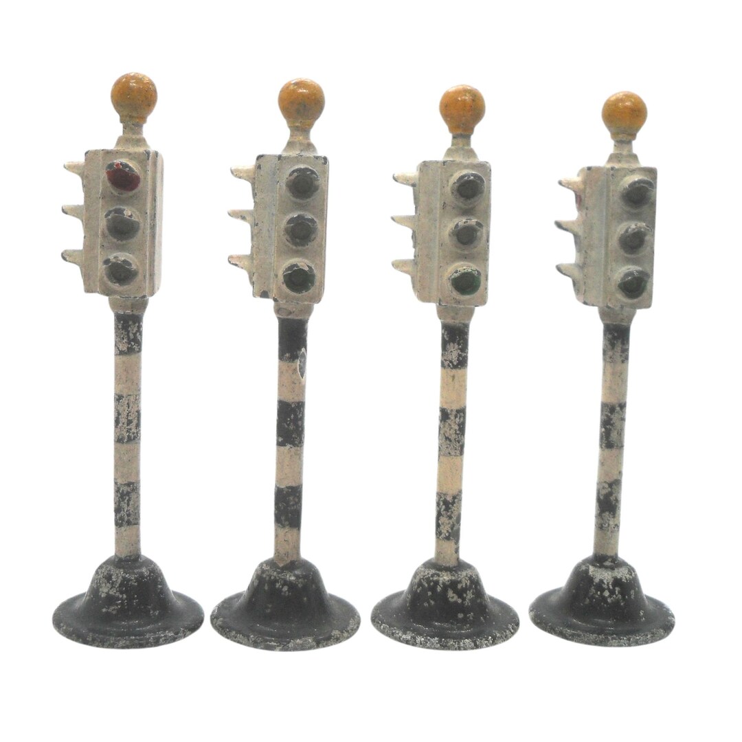 1950s Vintage Dinky 47c Group of Four, 2 Face Robot Traffic Lights. Toy ...