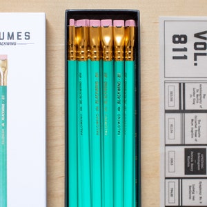 Blackwing 811 Box of 12 Pencils, Glow in the Dark, Palomino Volume ...