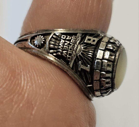 Argentus Escondido High School Ring 1981 - Gem