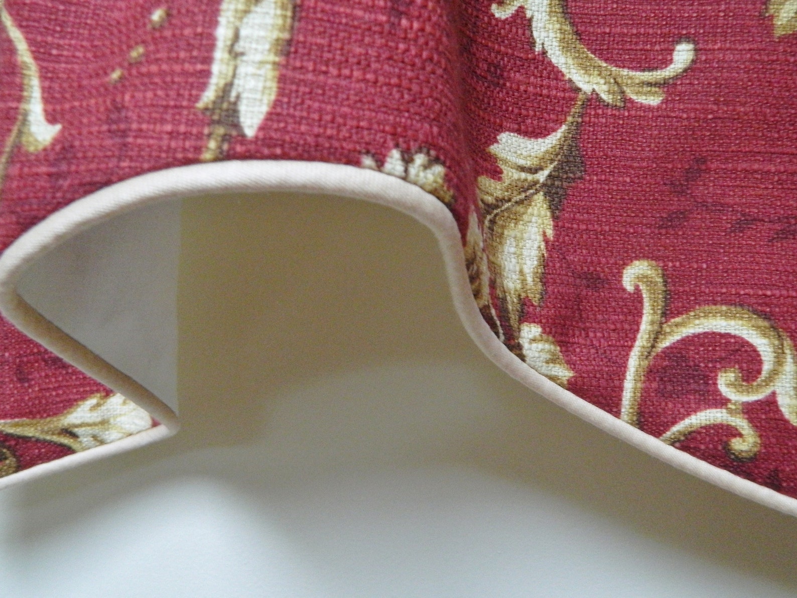 Waverly Jardin D'amour Red and Gold Window Valance Lined Corded Rod ...