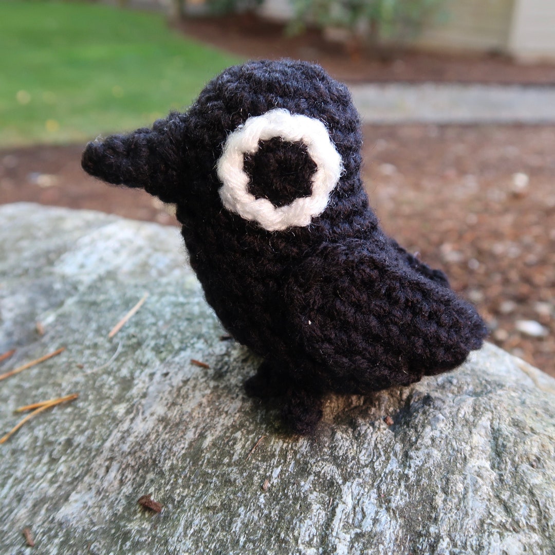 Creeping Crow Crochet PATTERN, Black Birds, Ravens - Etsy