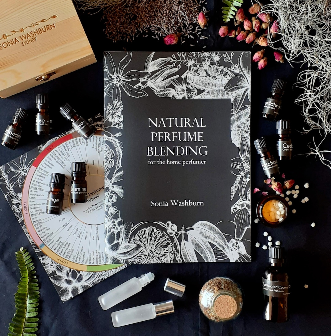 Natural Perfumery Bundle. Kit 1 + Natural Perfumers Wheel + Natural ...