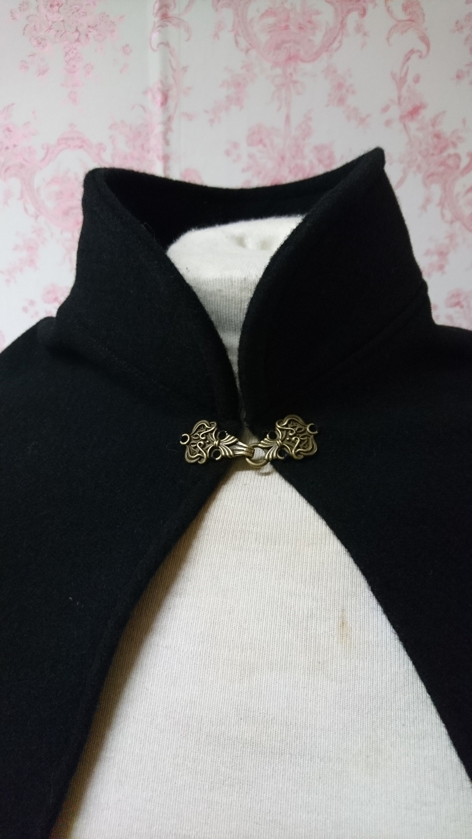 Cape Capelet Shrug With Collar / Capelet Wool / Cloak Woolen / Woolen ...