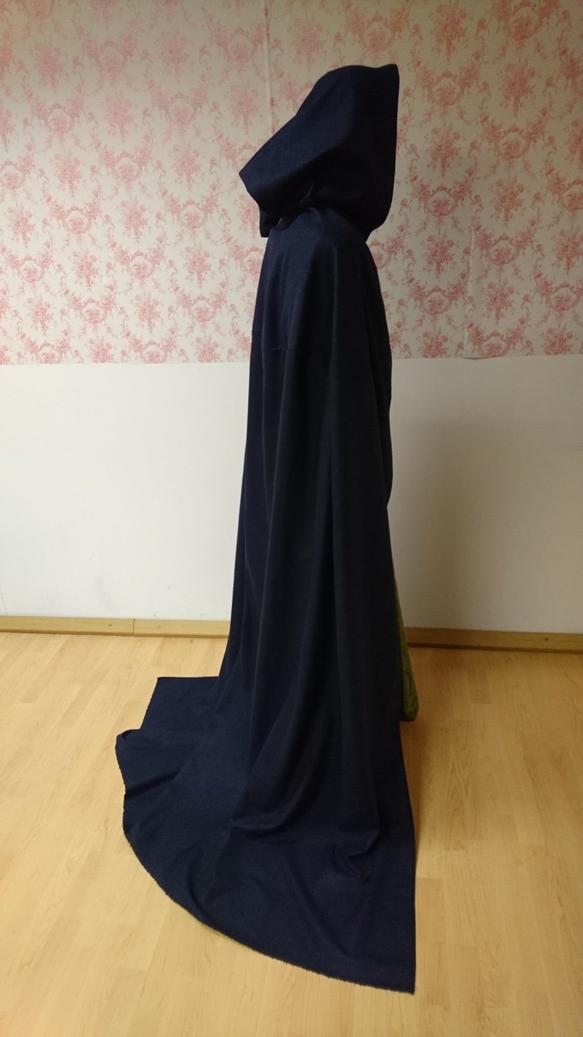 Extra Long Hooded Cape Cashmere Wool / Cape With Train / - Etsy