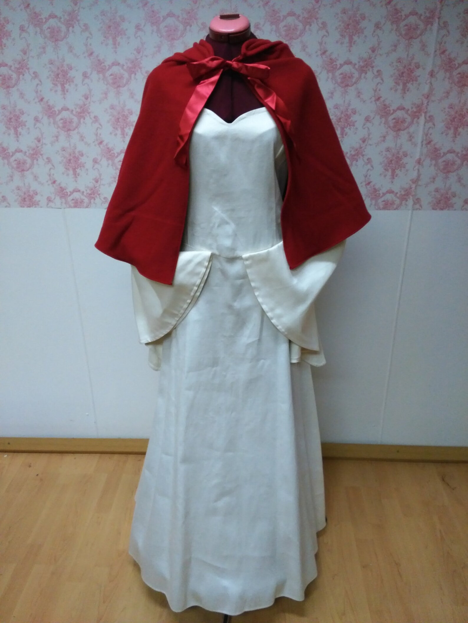 Red Riding Hood Cape Wool Blend / Victorian Cape / Larp - Etsy