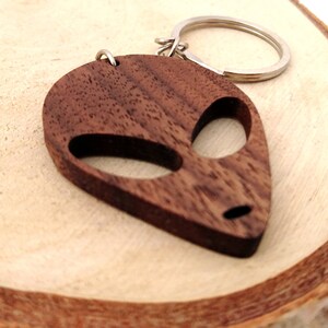 Wooden Alien Head Keychain, Walnut Wood, UFO Keychain, Sign Keychain ...