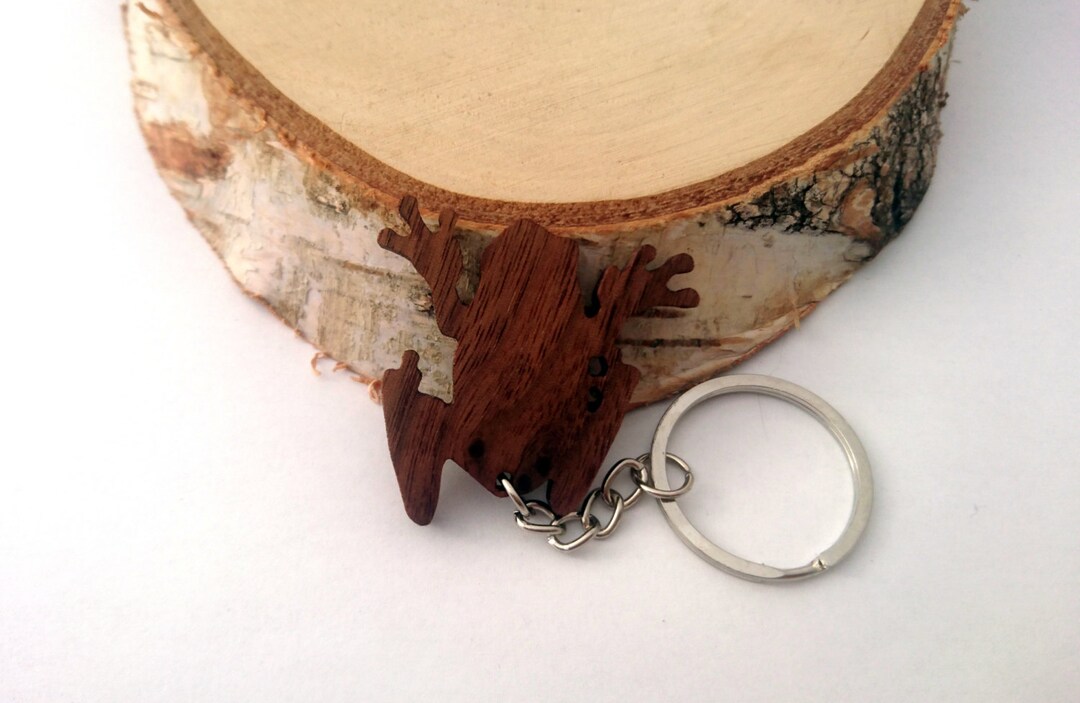 Wooden Frog Keychain, Animal Keychain, Cute Animal Keychain, Walnut ...