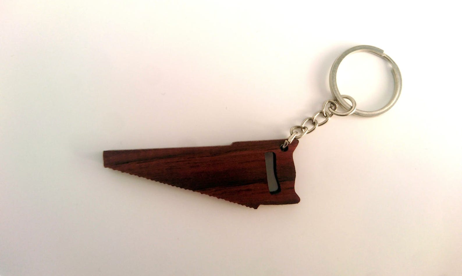 Wooden Saw Tool Keychain, Walnut Wood, Environmental Friendly Green ...