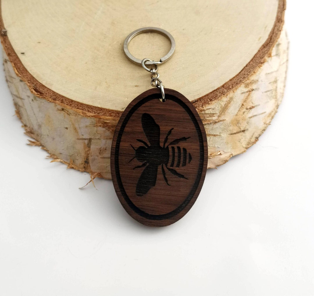 Walnut Wood Bee Keychain: Eco-friendly Animal Keyring - Etsy