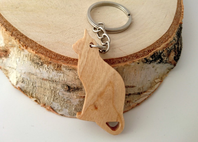 Wooden Cat Keychain, Birch Wood, Animal Keychain, Environmental ...