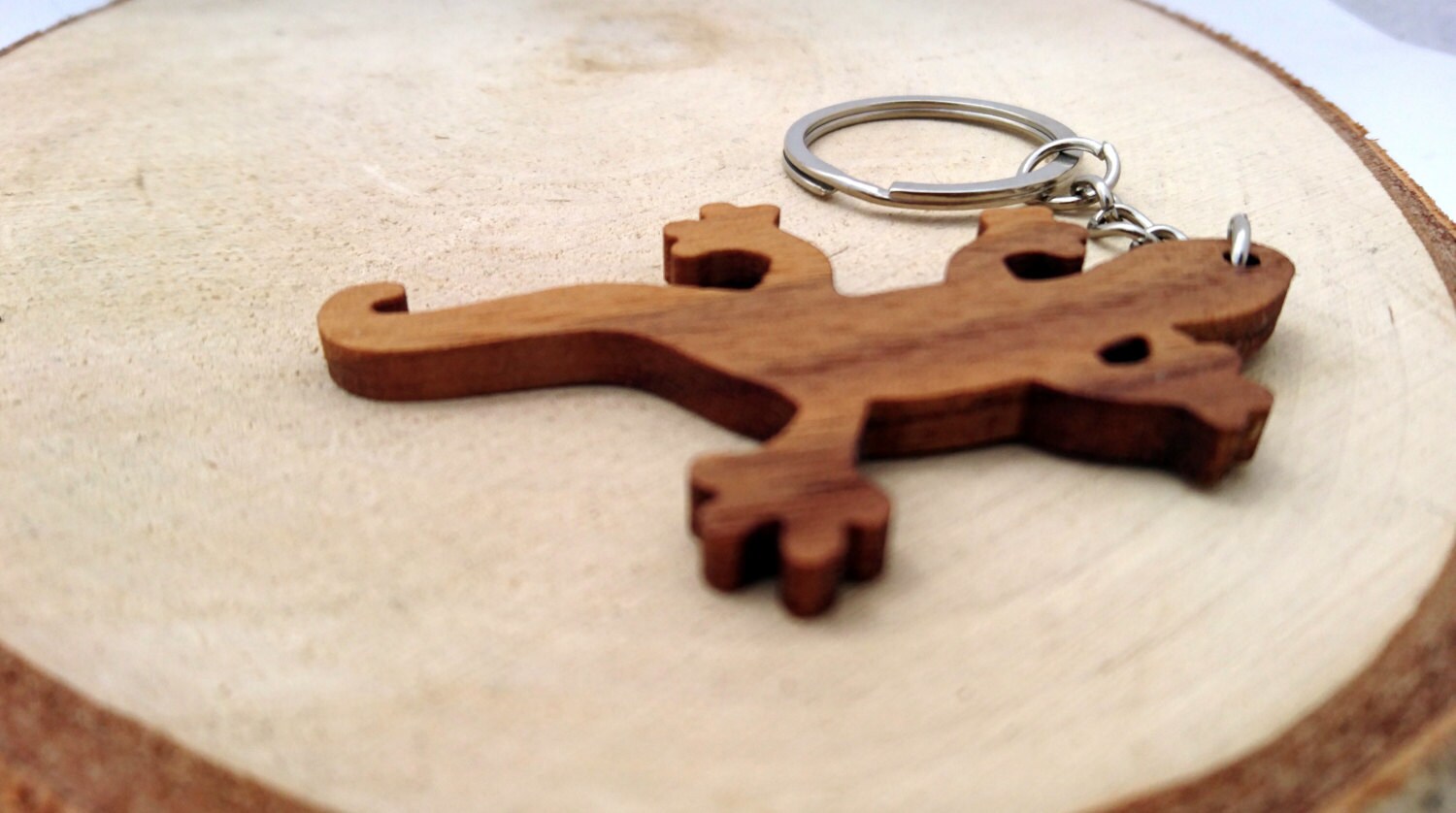 Wooden Lizard Keychain Walnut Wood Animal Keychain - Etsy