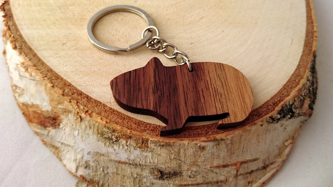 Wooden Guinea Pig Keychain, Walnut Wood, Animal Keychain, Environmental ...