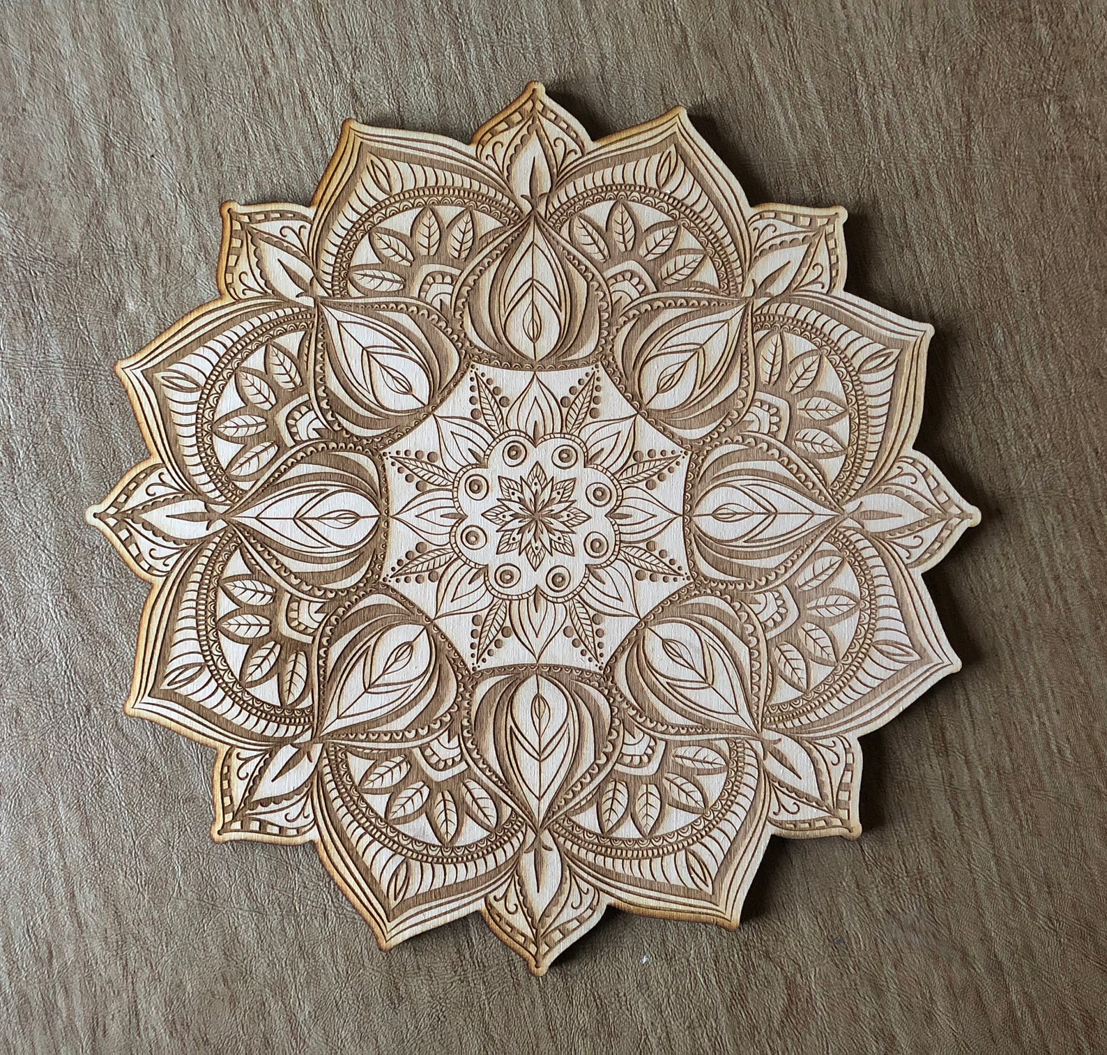 Mandala Crystal Grid 16 Altar Decoration - Etsy