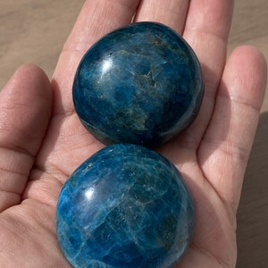 Apatite PALM STONE - Apatite Pebble - Throat Chakra Crystal - Healing ...