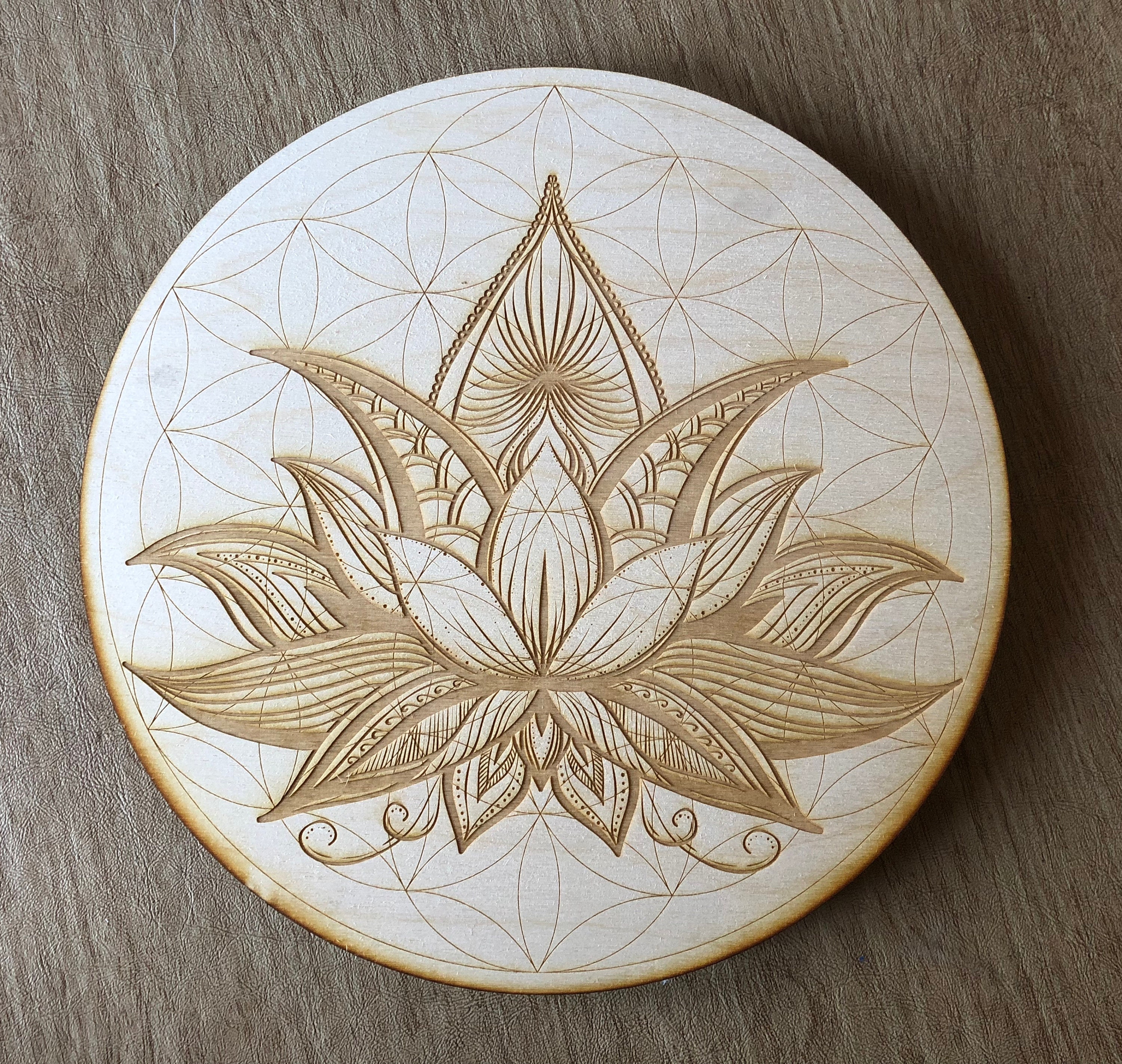 Flower of Life Lotus Crystal Grid 2 Altar Decoration - Etsy