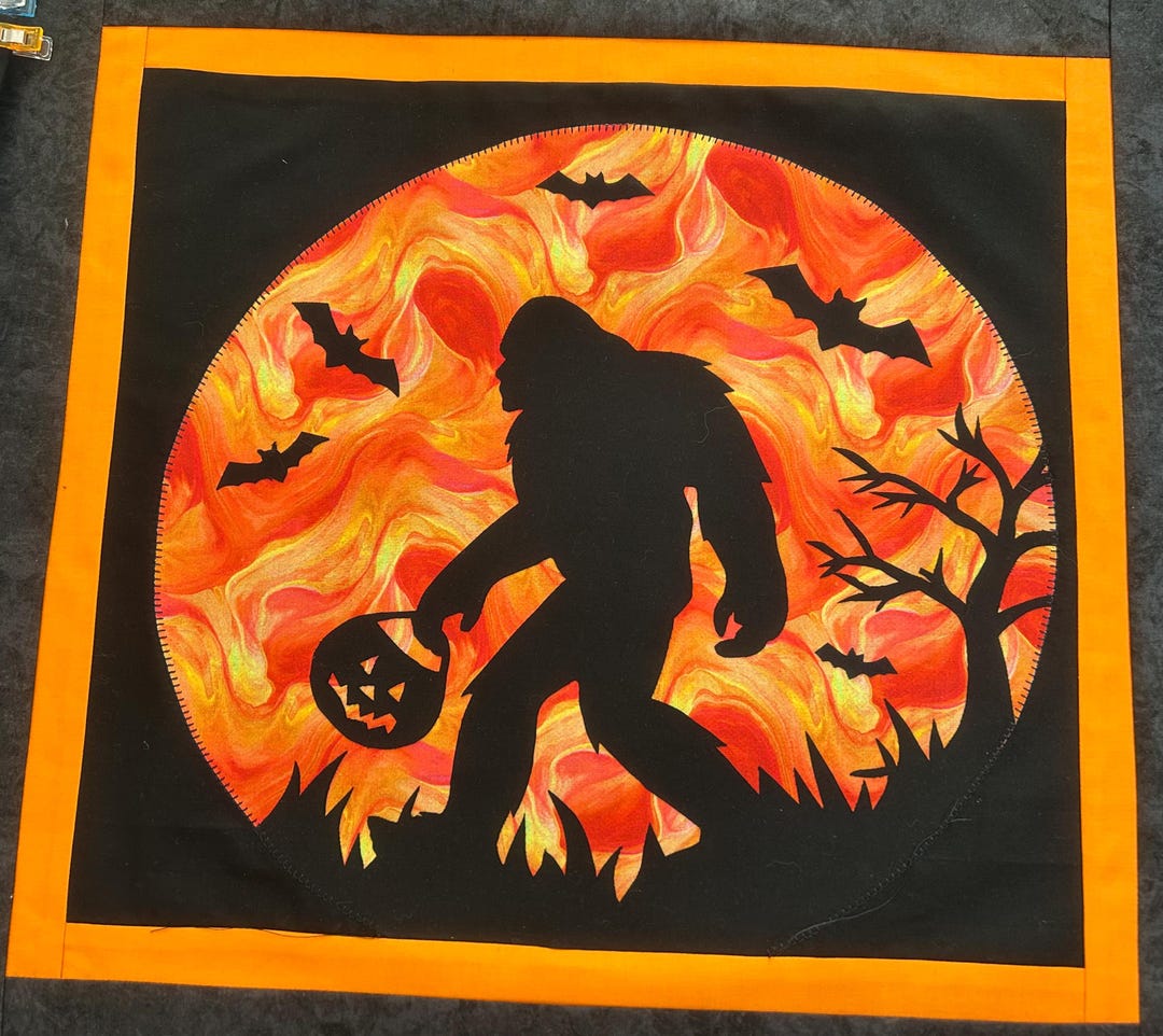 Halloween Sasquatch Quilt Pattern: Bigfoot Applique, 2 Sizes (paper ...