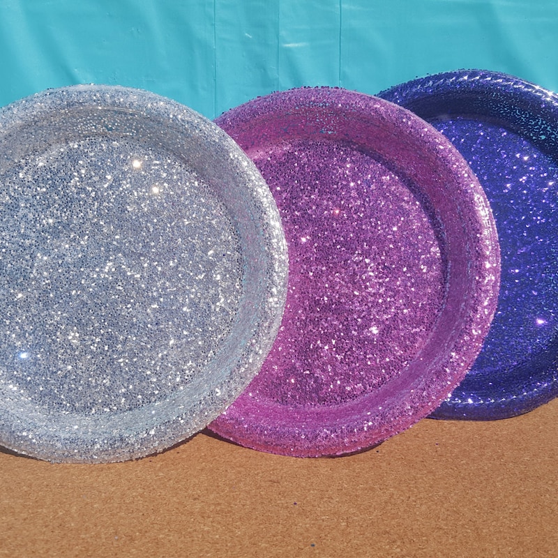 Plastic Plates - Etsy