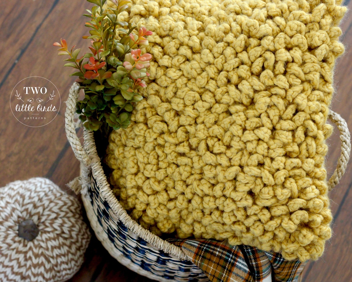 Crochet Pillow Pattern, Easy Crochet Pillow Tutorial, Chunky Pillow ...