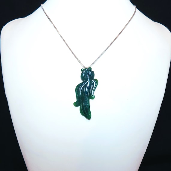 Vintage Chinese Carved Green Nephrite Jade Goldfish P… - Gem Vintage Chinese Carved Green Nephrite Jade Goldfish P… - Gem